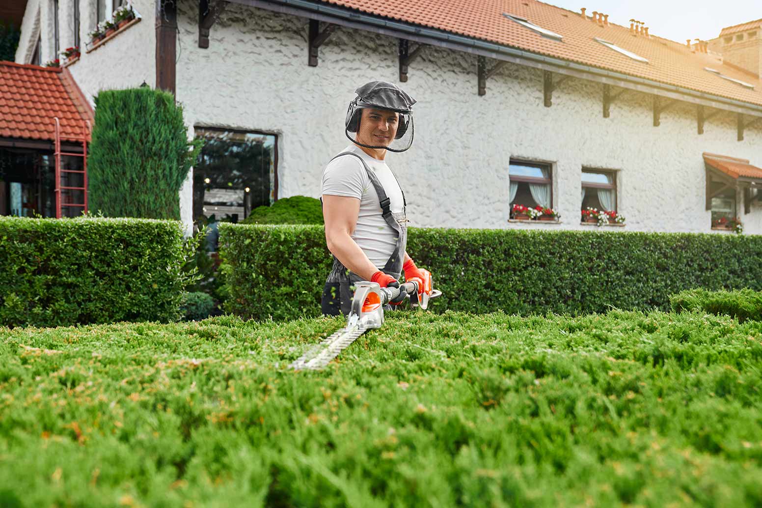 How to Get a Landscaping License in the U.S. by State