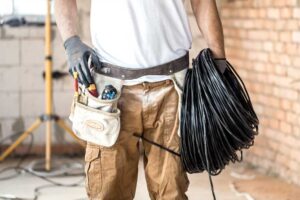 Electrician Salary Guide in US 2026 by State & Experience