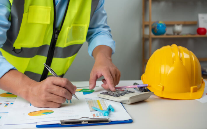 How to Write an Estimate: 2025 Guide for Contractors