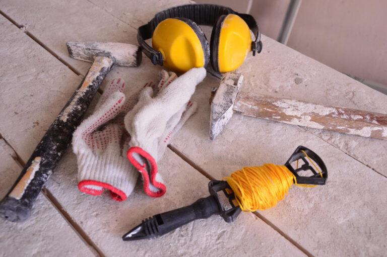 How To Start a Home Renovation Business: 2025 Guide