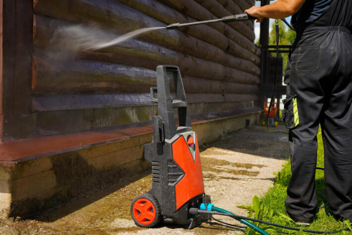 How To Use a Pressure Washer: Contractor’s 2025 Guide