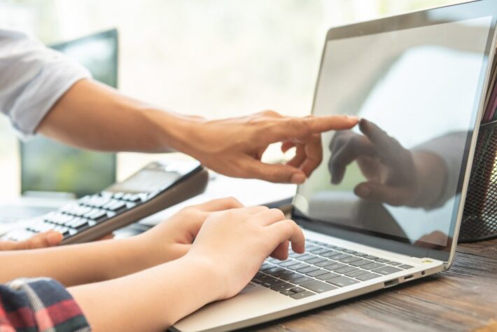 ACH Payment: How It Works, Costs & Benefits (2025 Guide) – Invoice Fly