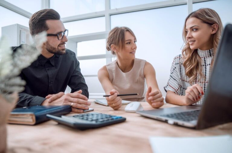 What Do Accountants Do? Tasks, Skills, and Accountant Types – Invoice Fly